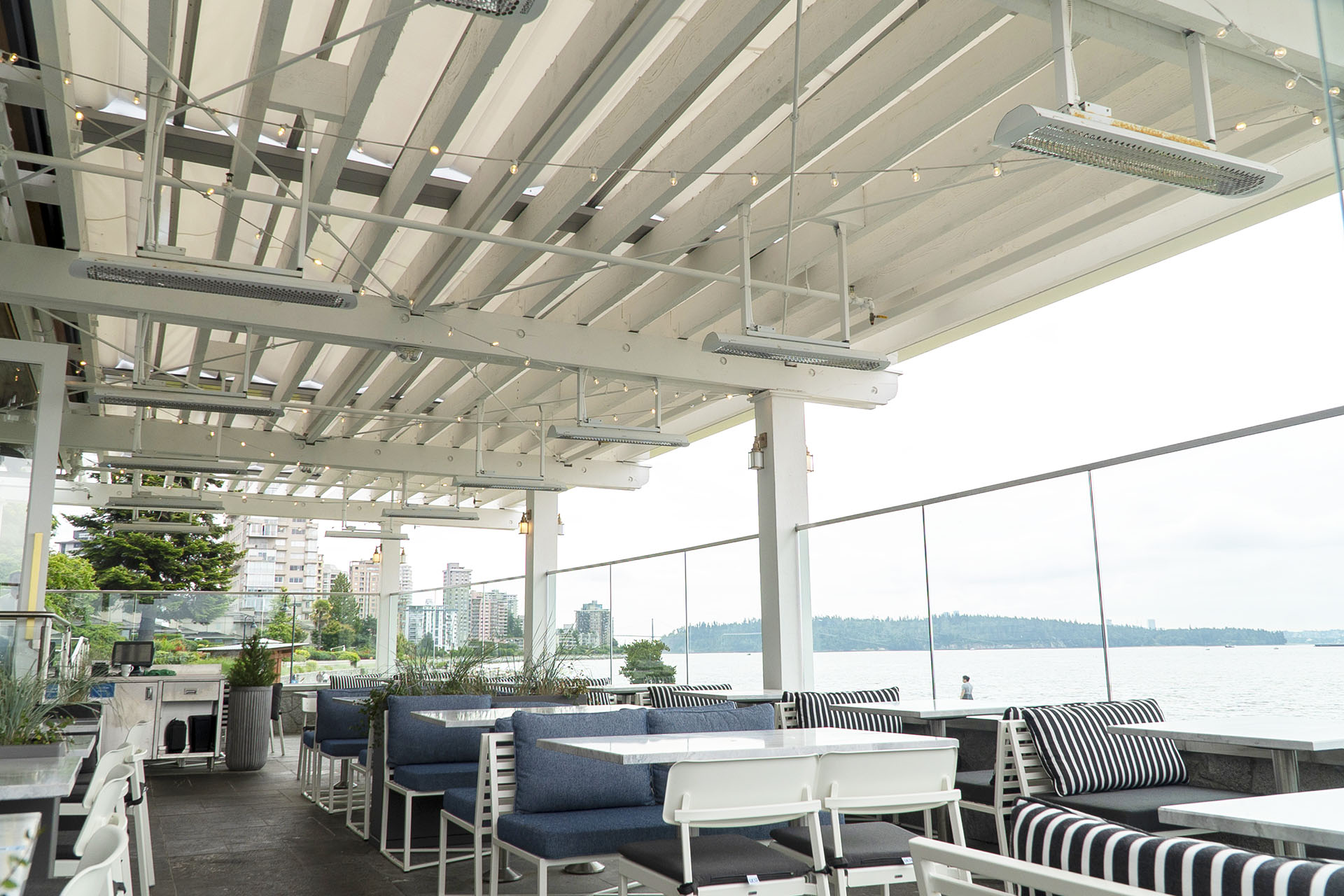 Gallery of Outdoor Roofs, Retractable – Beach House Restaurant - 3