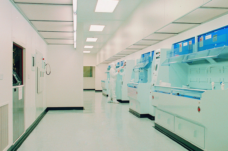 Galeria de Piso vinílico conductivo Polyflor OHMega EC - 2