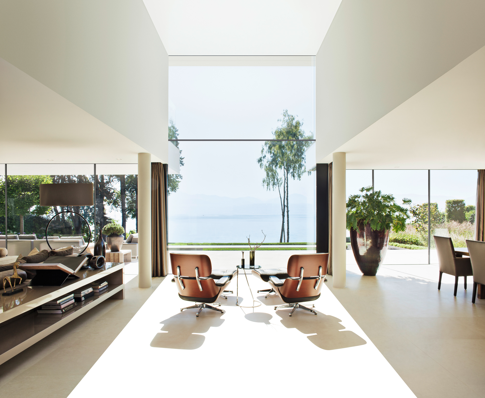 Sliding Windows in Villa Lakeside from swissFineLine