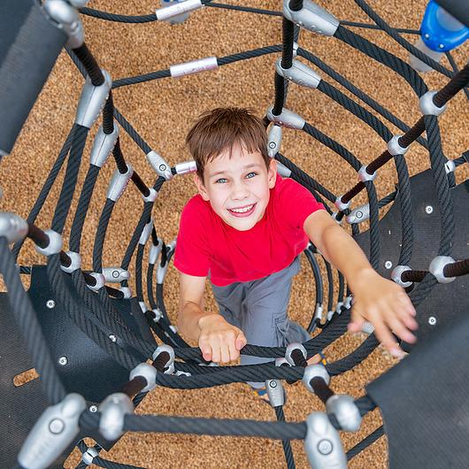 Galeria de Piso de corcho para parques infantiles - 4