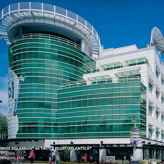 Vidrios Azules y Verdes de Vitro Arquitectónico