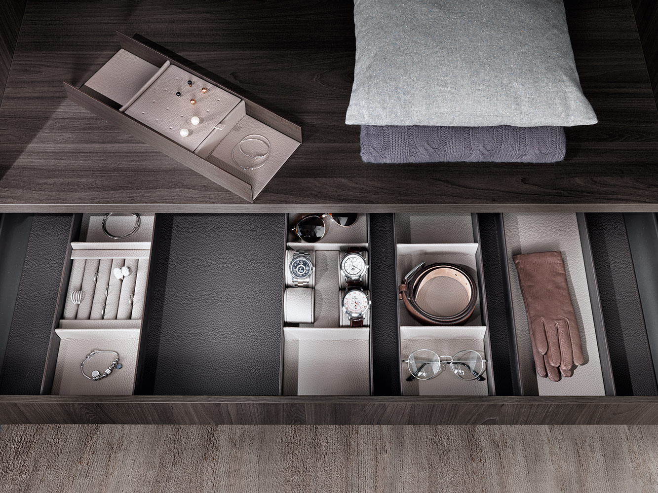 Gallery of Storage Accessories – Excessories, Store - 5