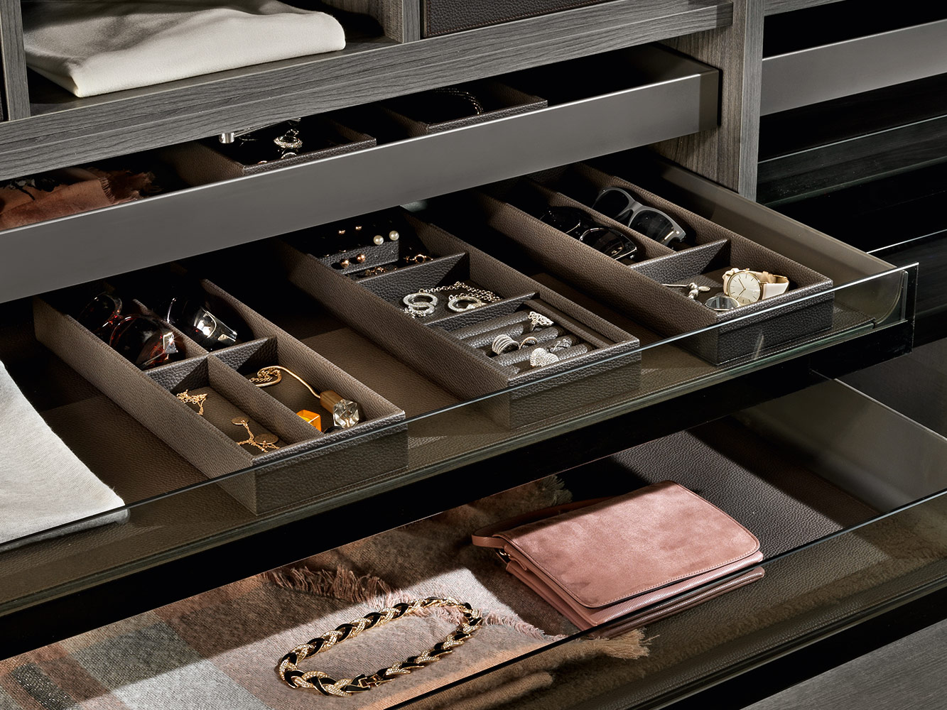 Gallery of Storage Accessories – Excessories, Store - 2