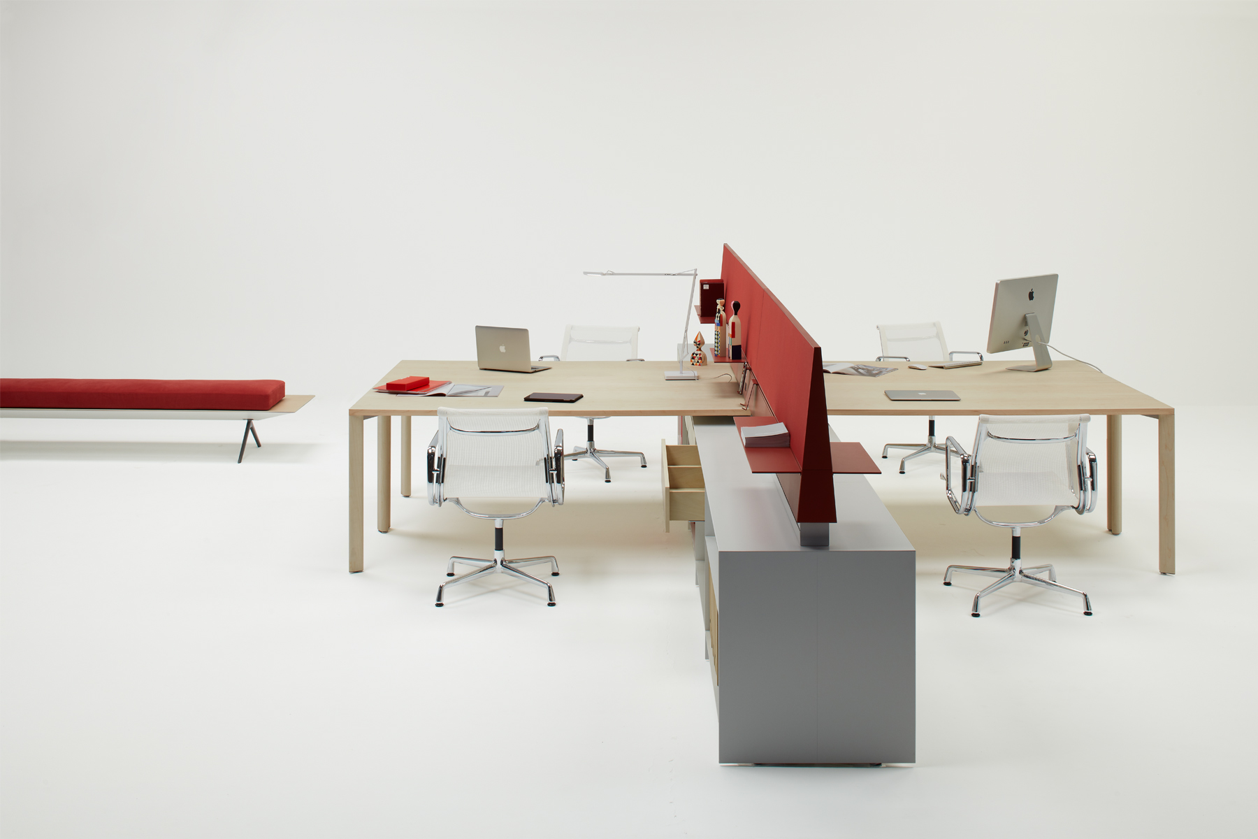 Workstation - Pyramid Wiring System from UniFor