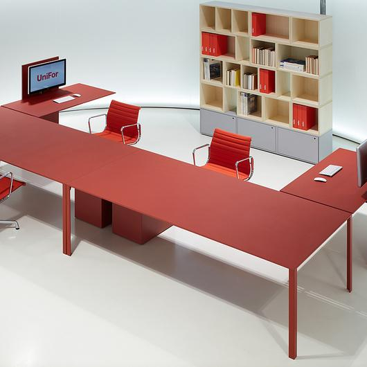 Executive Desk - LessLess Color from UniFor