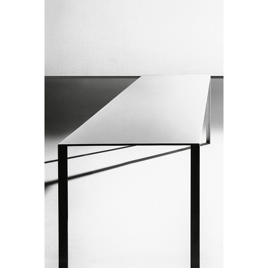 Executive Desk - Less from UniFor