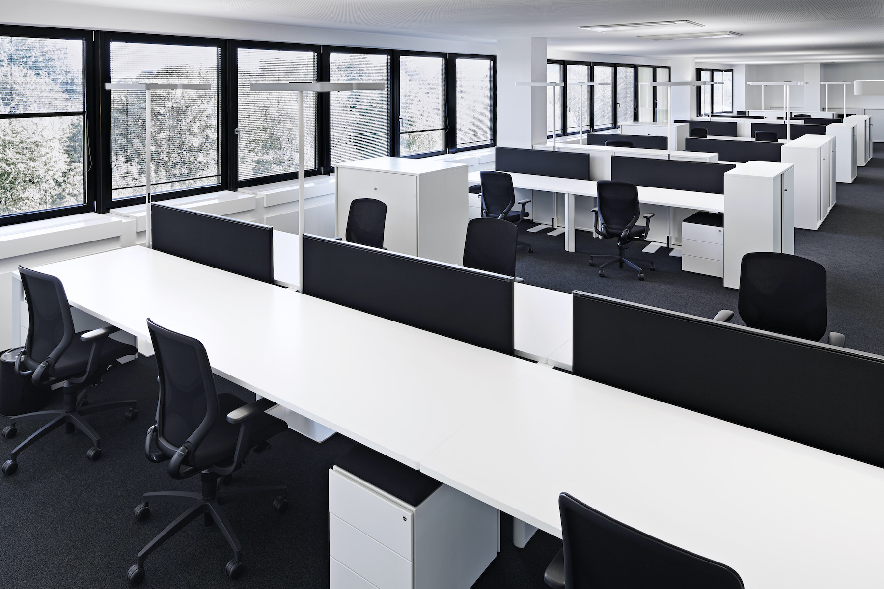 Gallery of Workstation - Flipper Bench - 11