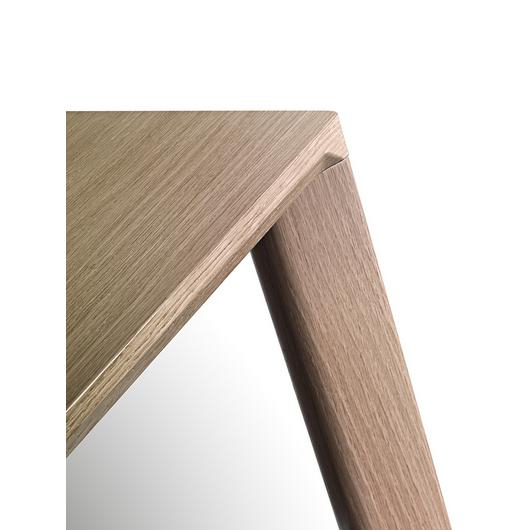 Workstation - Flipper from UniFor