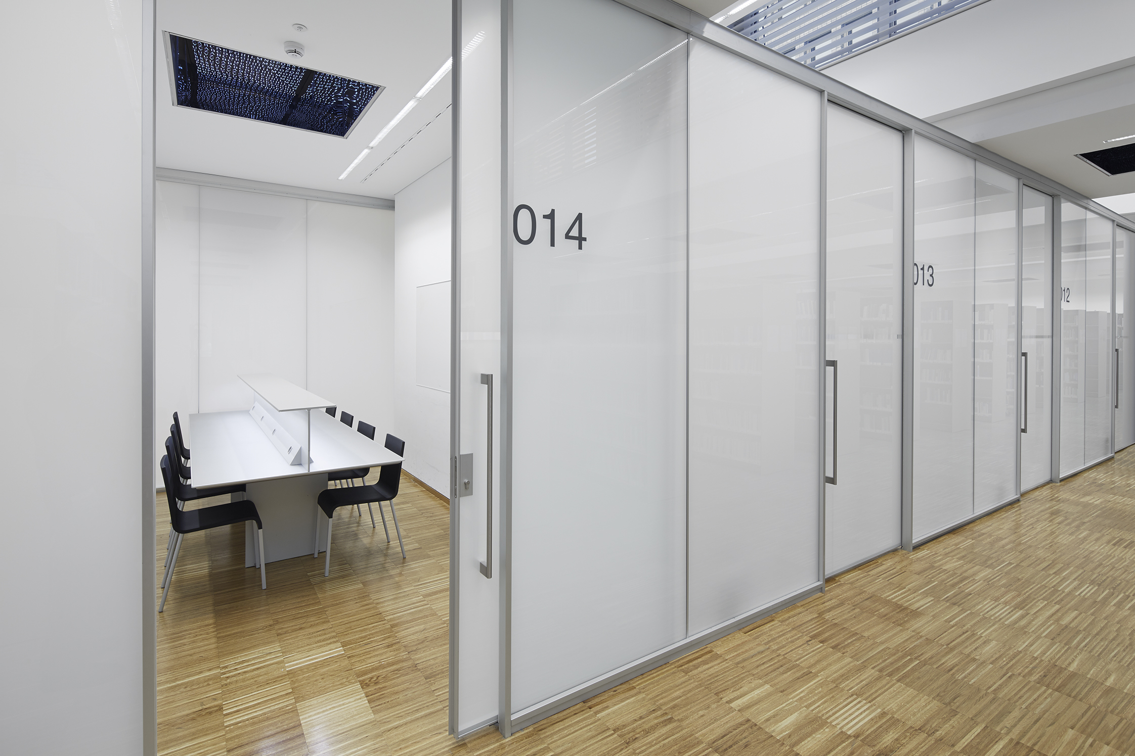 Gallery of Wall Partitions - RP - 1