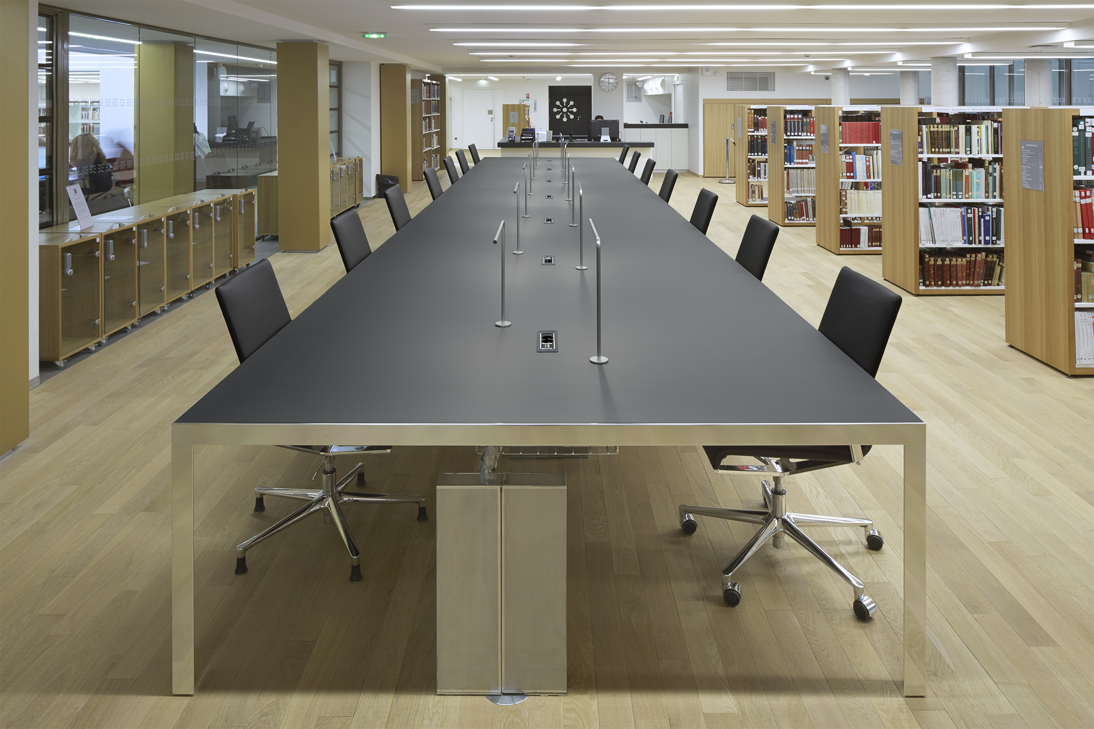 Gallery of Interior Workstation Furniture in Strasbourg National and ...