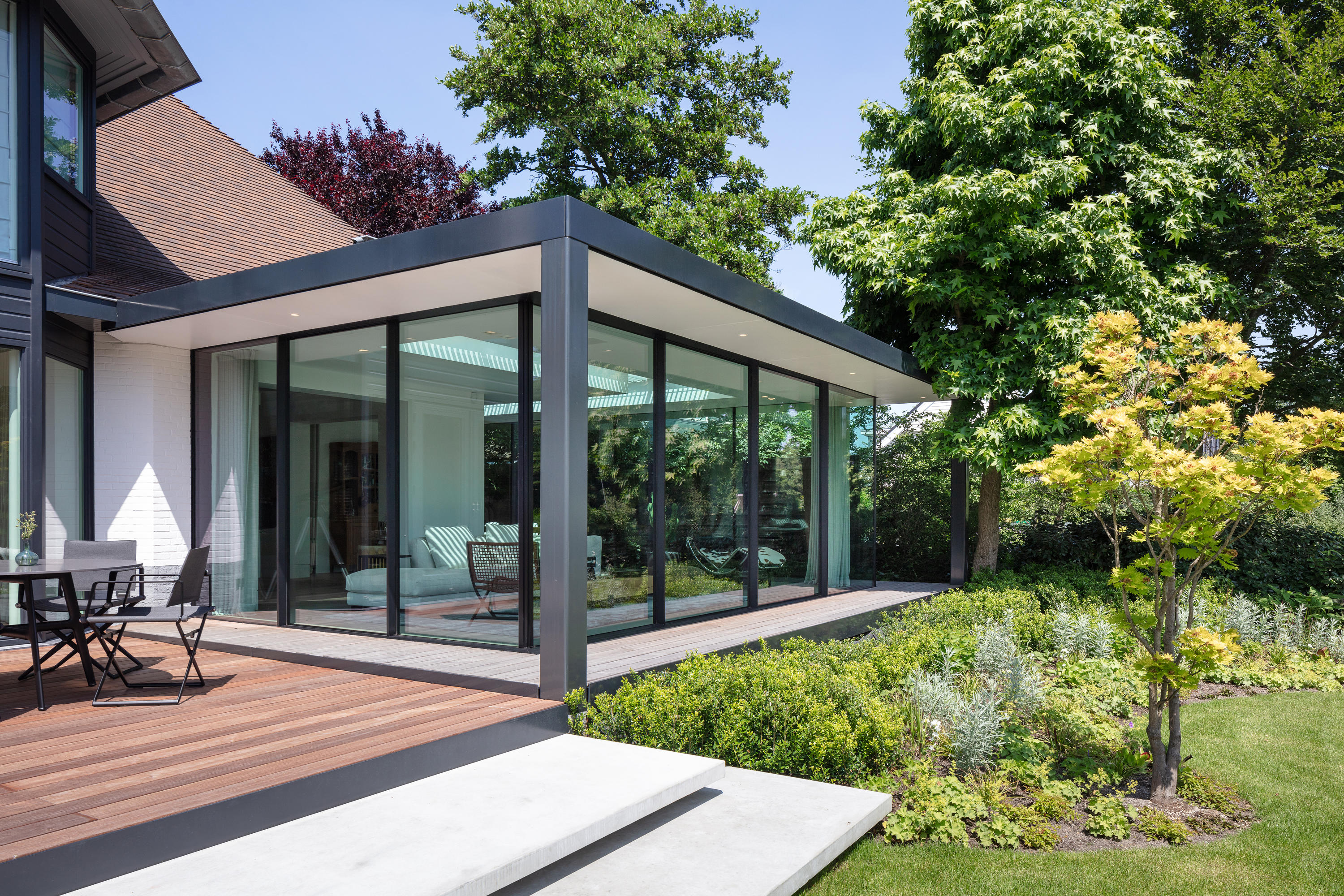 Gallery of Corner Window - Open Corner - 5