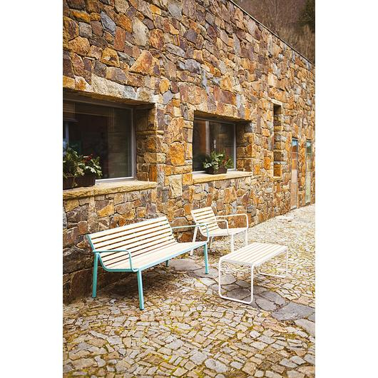 Outdoor Table - Stack from mmcité