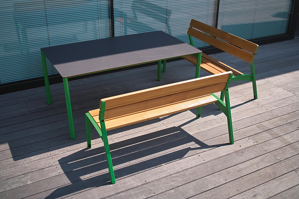 Children's Table - Vera from mmcité