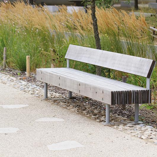 Park Bench - Woody from mmcité