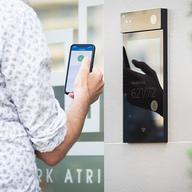 Wireless Home Control - Smart Panel 8 from JUNG