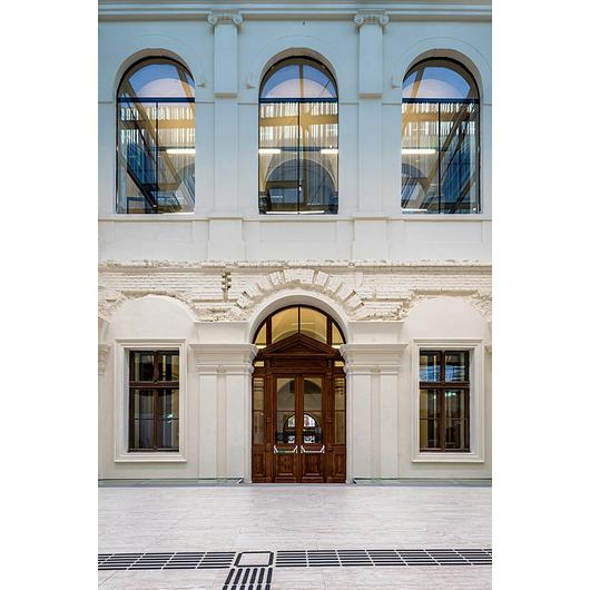 Gallery of Glass Facade in University Library - 3