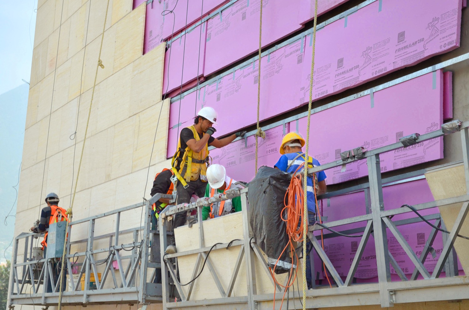 Galeria de Aislamiento térmico - Foamular® - 2