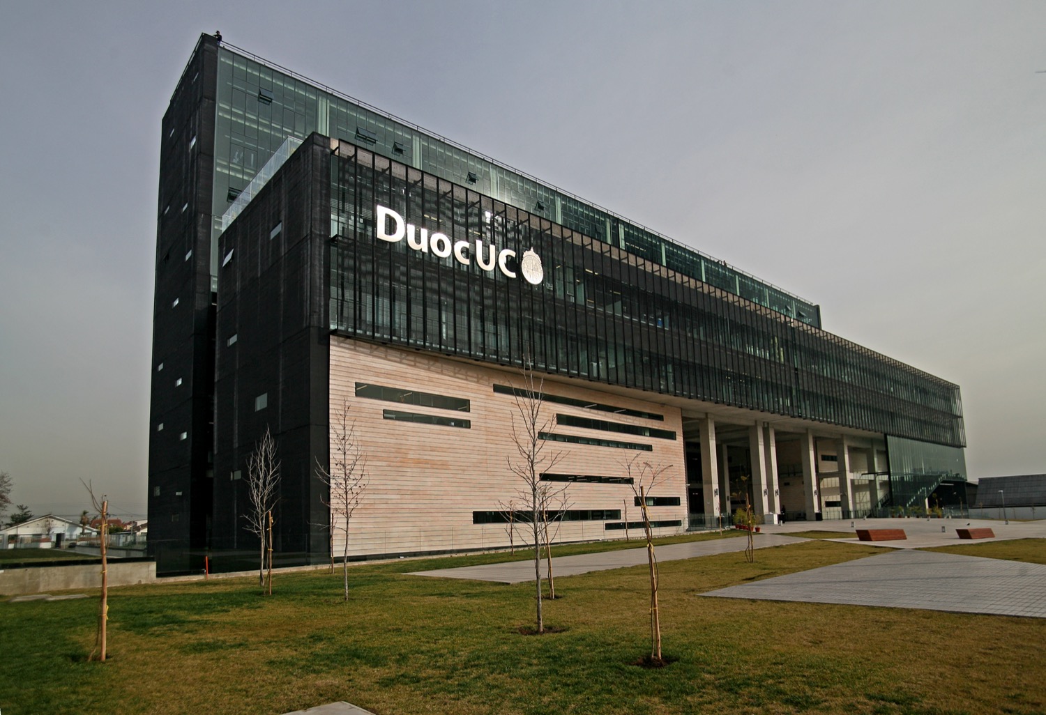 Galeria de Edificio DUOC-UC en Campus San Joaquín - 3
