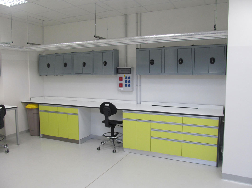 Galeria de Painel HPL para superfícies de laboratório - Max Resistance² - 4