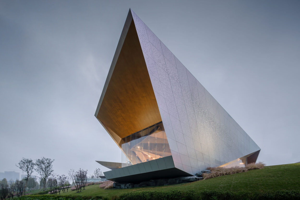 NATURCLAD - W: Installing Versatile Solutions from PARKLEX PRODEMA