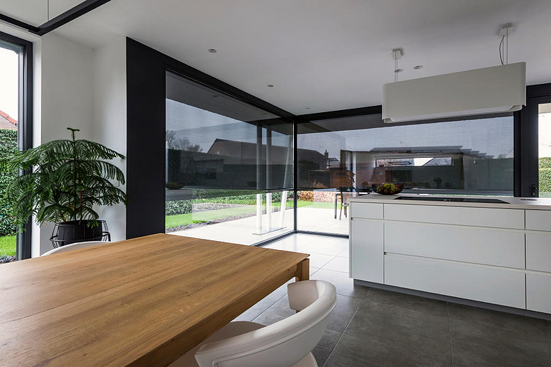 Corner Window Blind - Panovista from RENSON