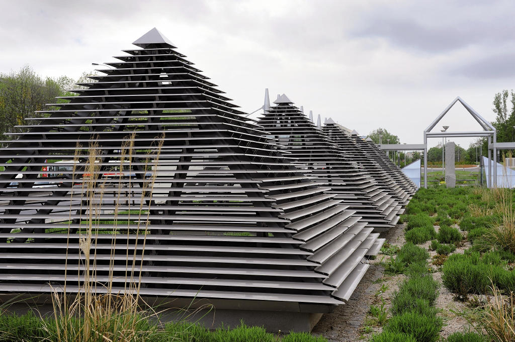 Gallery of Continuous Louver System - Linius - 1