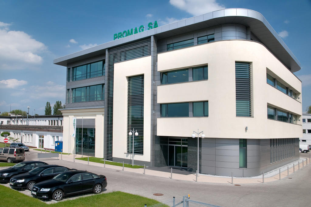 Gallery of Continuous Louver System - Linius - 9