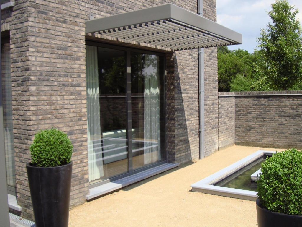 Gallery of Slatted Horizontal Awning - Sunclips - 5