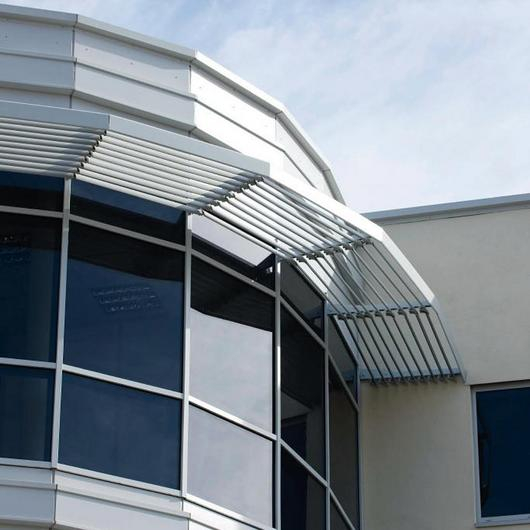 Slatted Horizontal Awning - Sunclips from RENSON