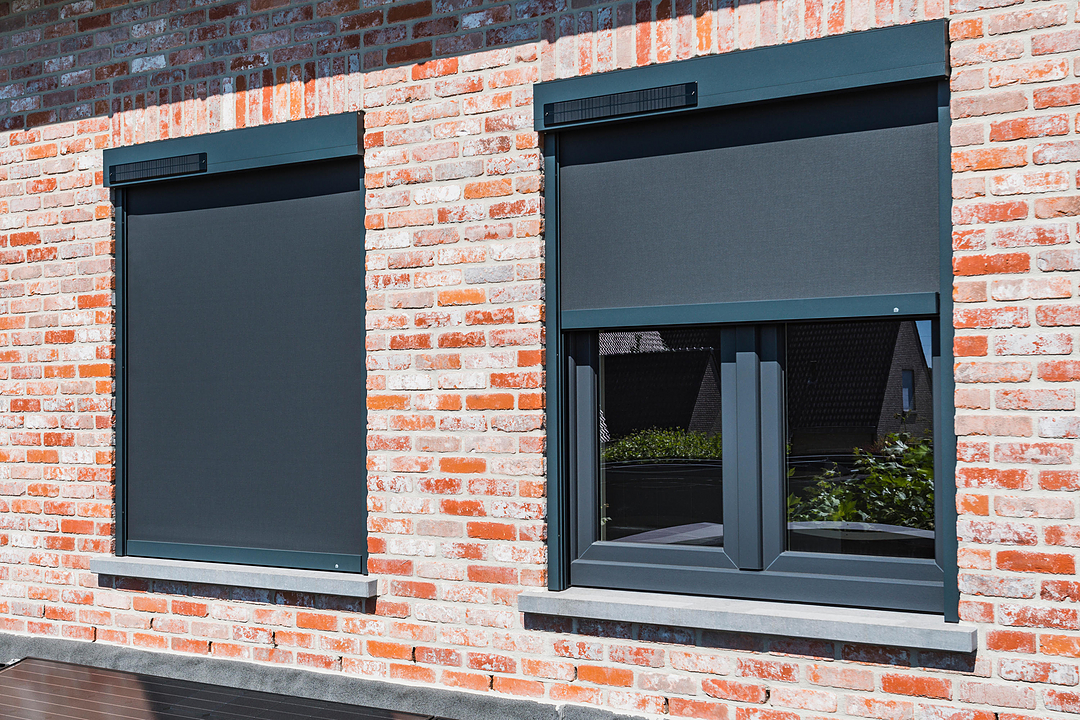 Solar Cell Powered Window Blind - Fixscreen Solar from RENSON