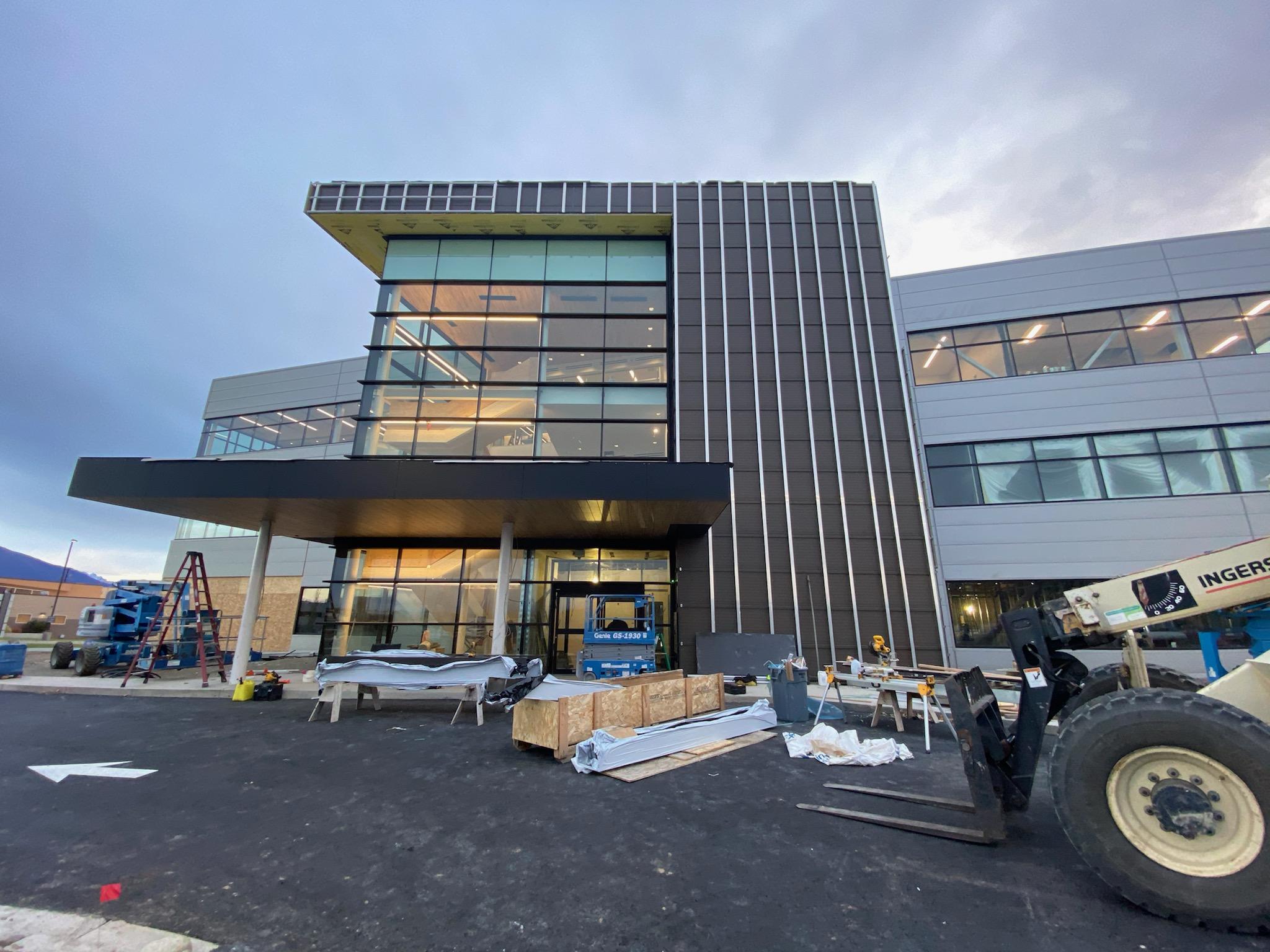 Galeria de Panel Tack: Alaska Heart Vascular Institute - 7