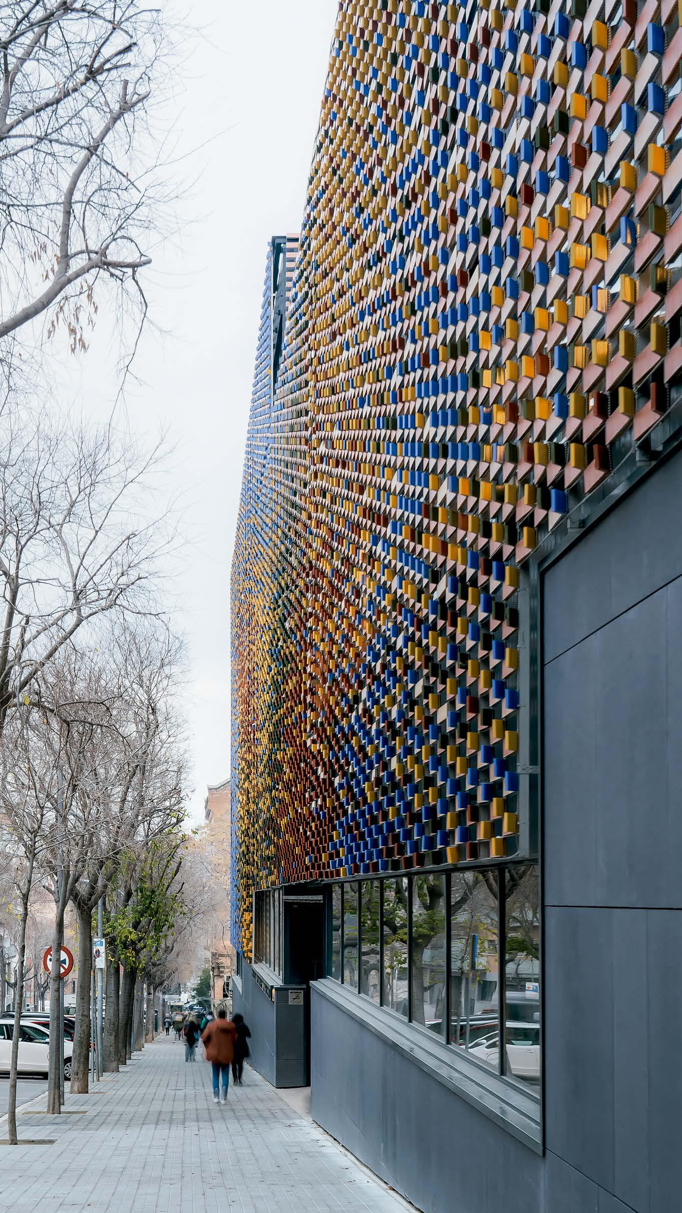 Gallery of Ceramic Textile System - Sant Pau Research Institute - 5