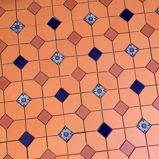 Galeria de Pisos de barro natural - 7