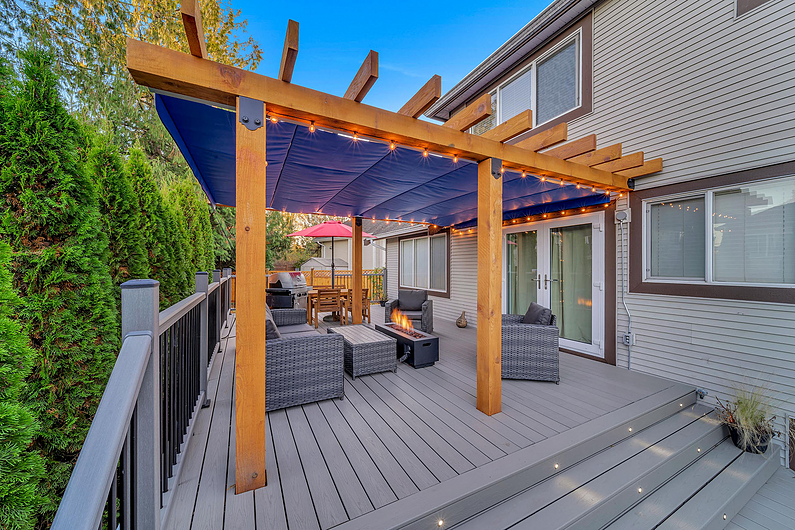 Retractable Shade at Surrey, Canada from ShadeFX