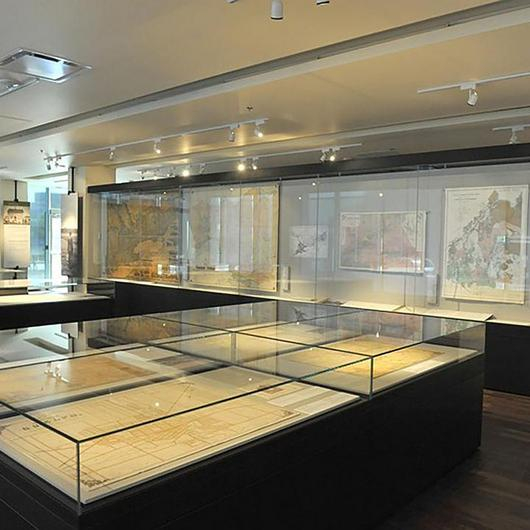 Gallery of Display Case - Table on Flush Pedestal - ZT-103/D - 7