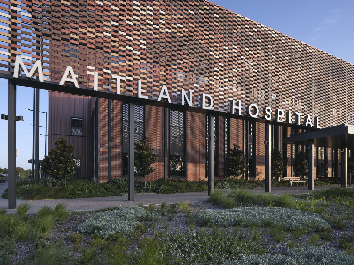 Gallery of Ceramic Textile System - New Maitland Hospital - 5