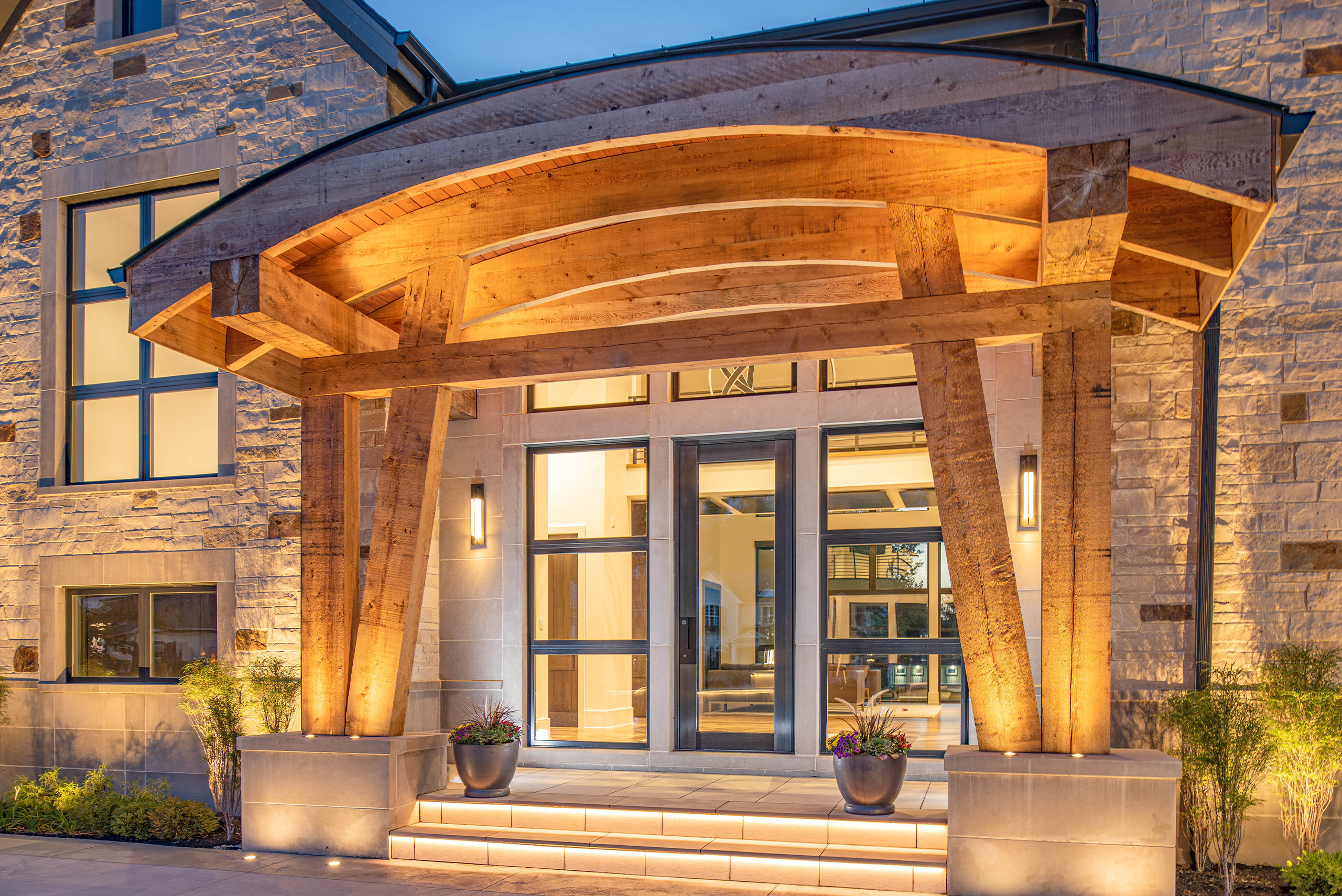 Gallery of Nova Door in Private Villa, Carmel - 3