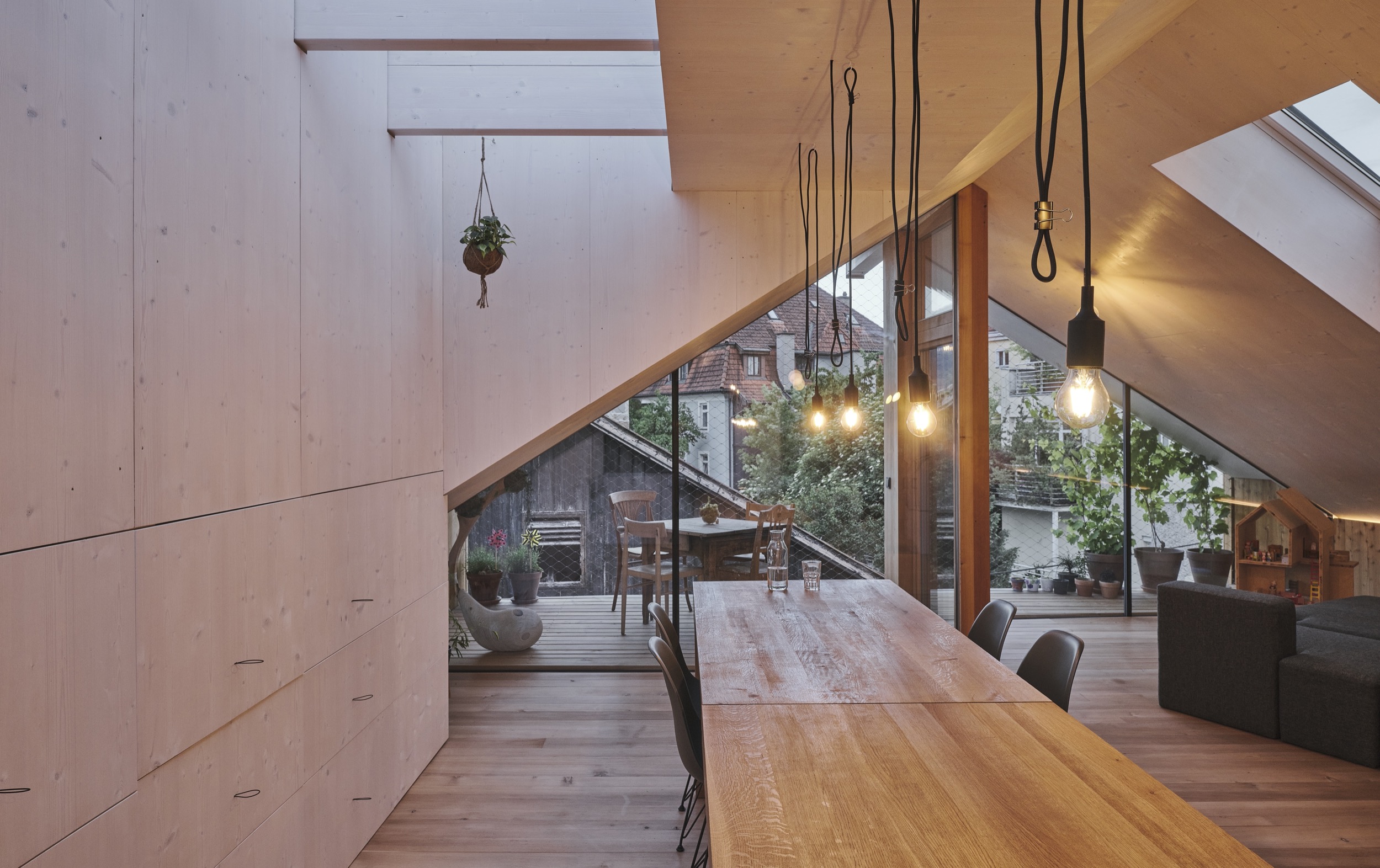 Gallery of Roof Window in Innsbruck Attic - 2