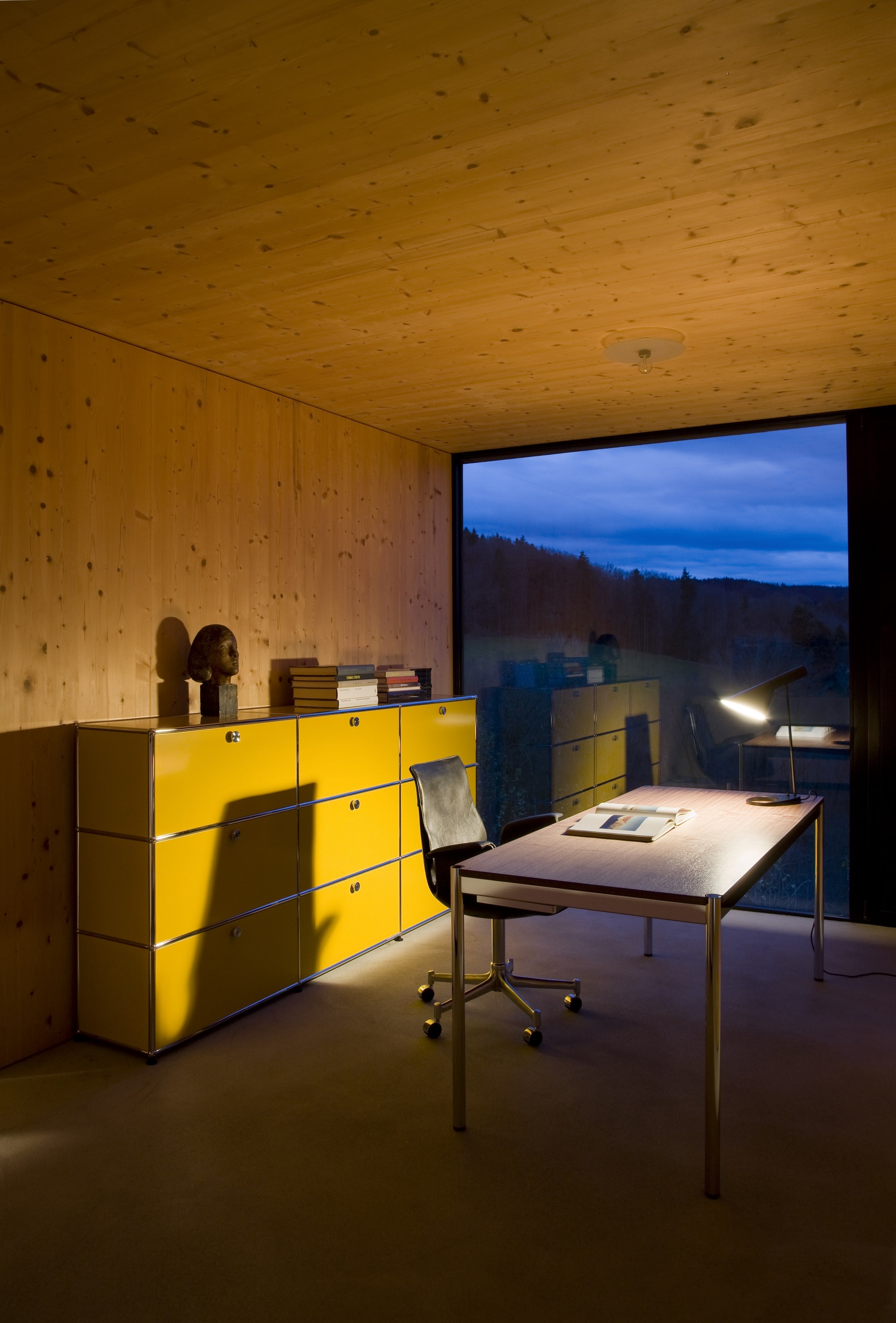 Gallery of Desks - USM Haller - 3