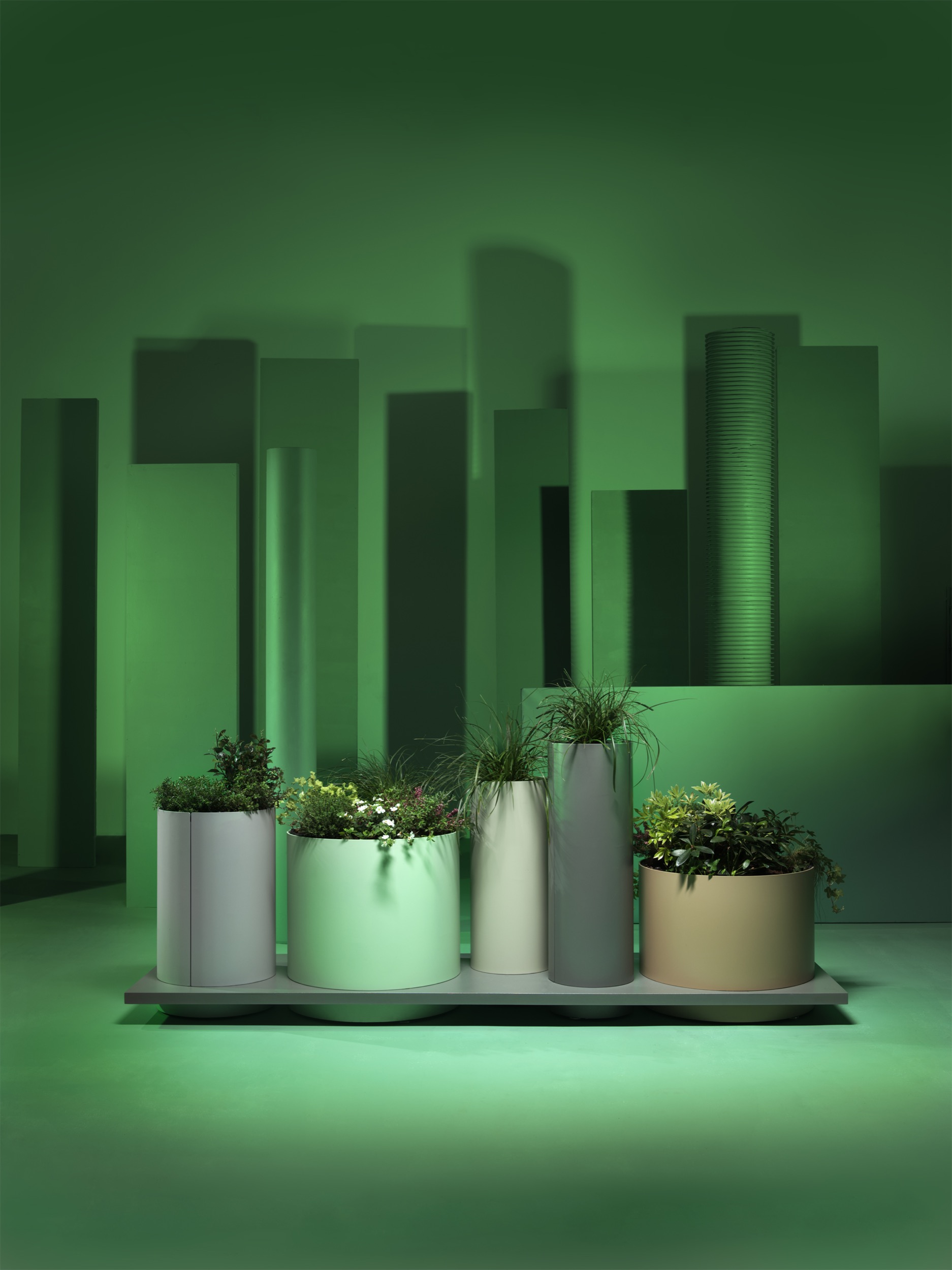 Gallery of Modular Planters - Polys - 6