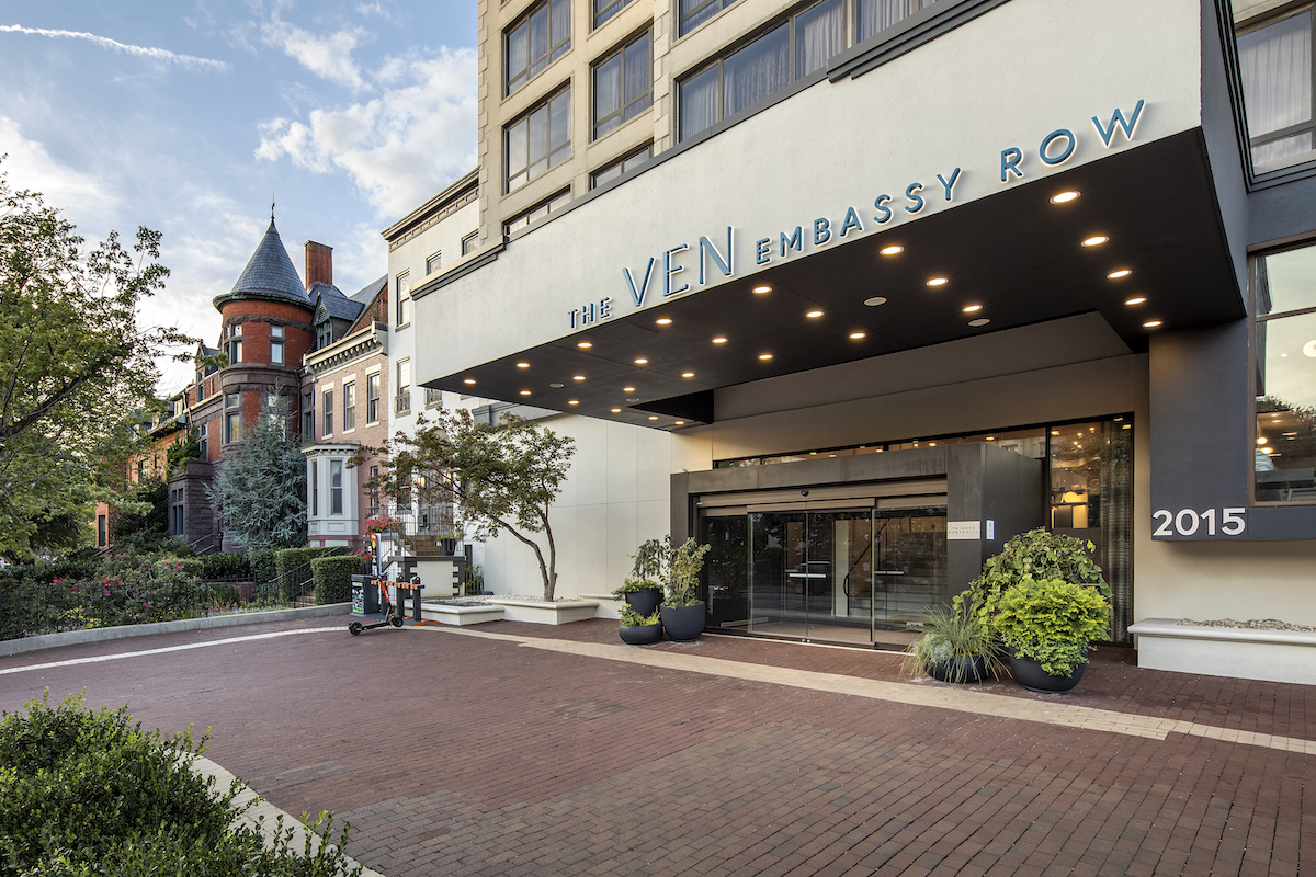 Gallery of Bathroom Equipment in Ven Embassy Row - 13