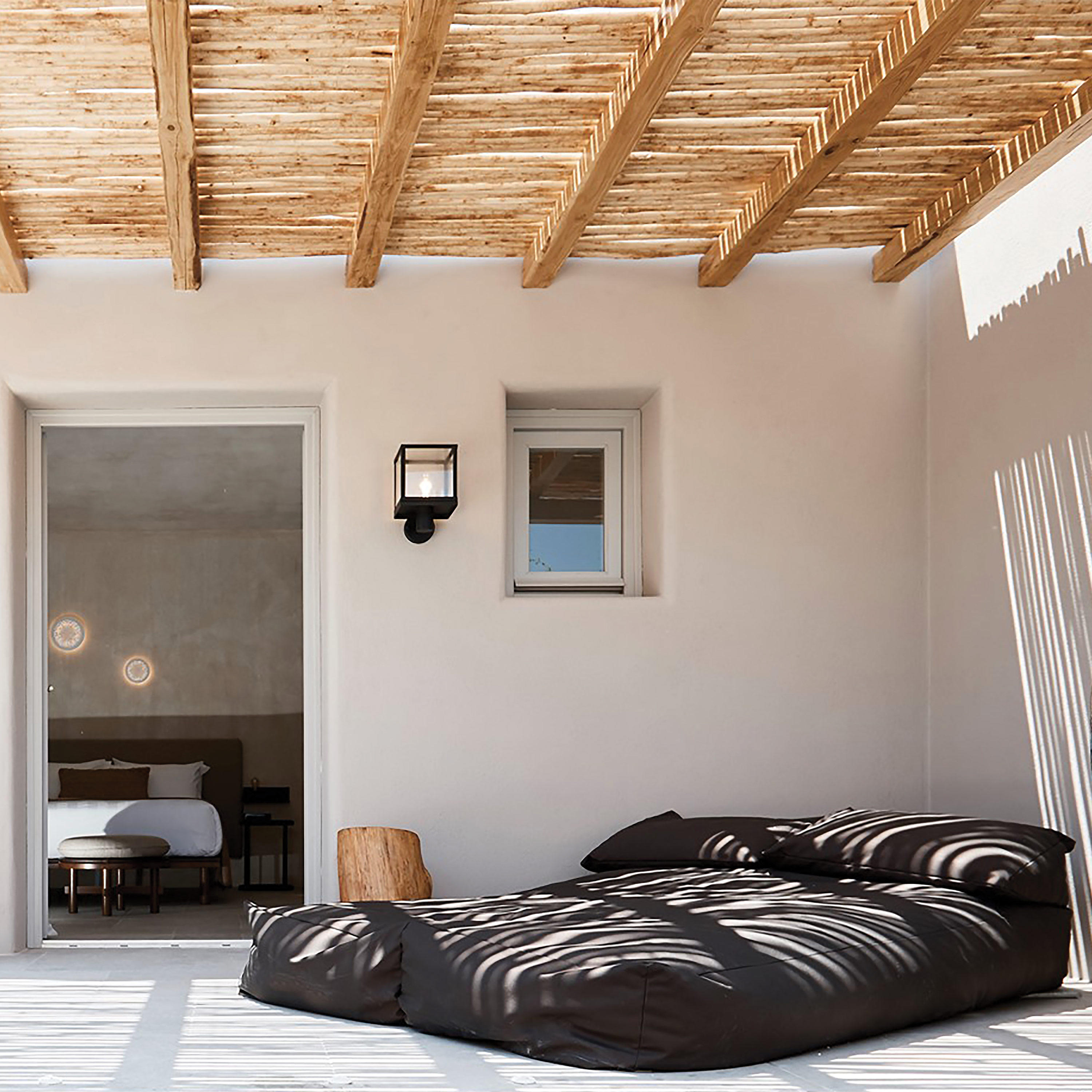 Gallery of Natural Materials - Natural and peeled willow - 1