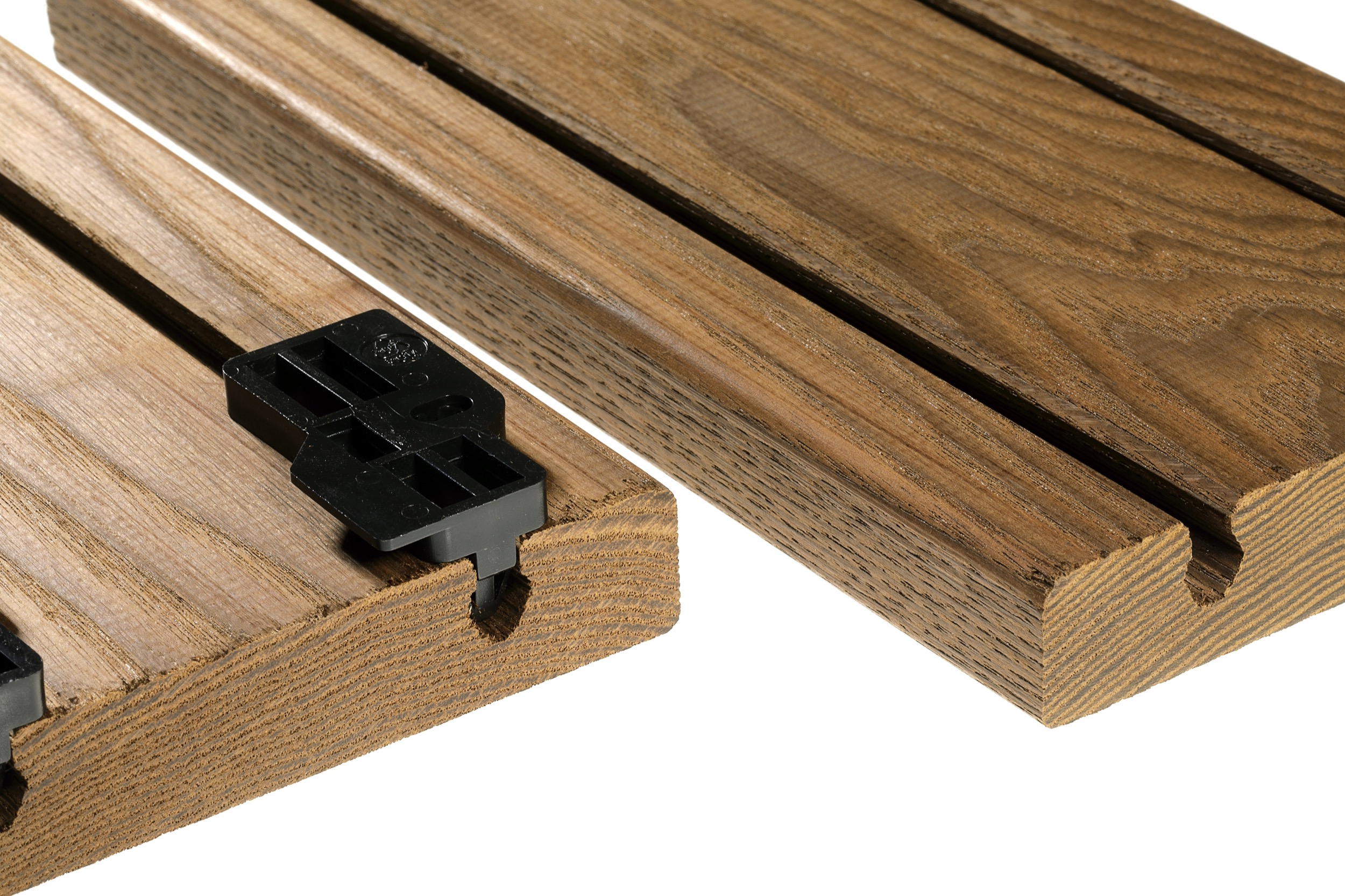 Gallery of How to Choose a Hidden Fastner for Thermowood Projects - 2