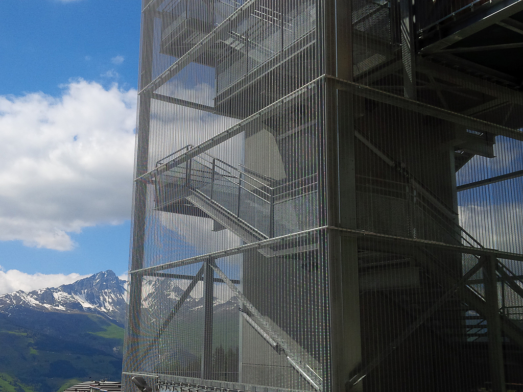 Architectural Wire Mesh - DOGLA-TRIO 1033 from HAVER & BOECKER