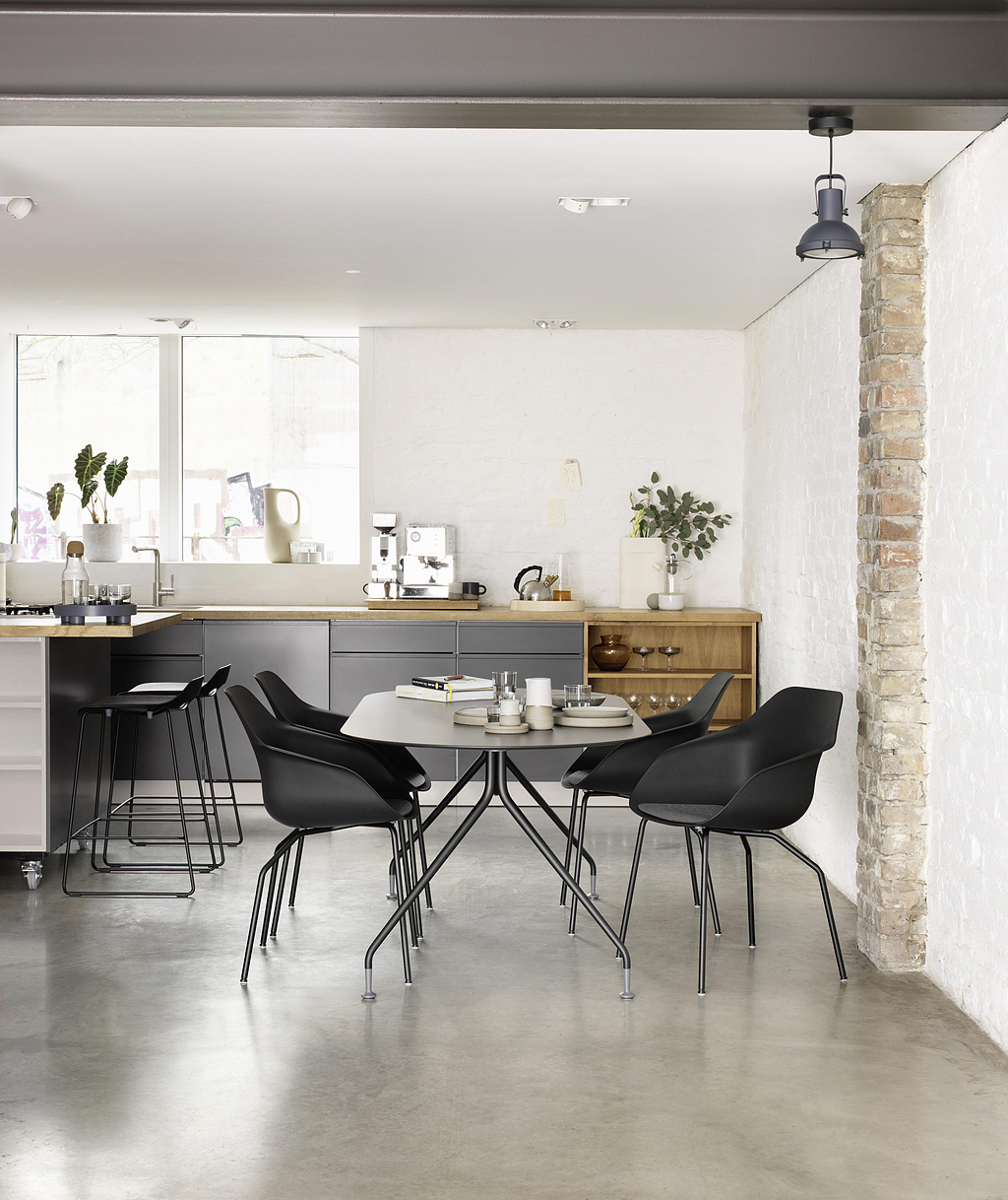 Gallery of Conference & Office Chair - Yonda - 9