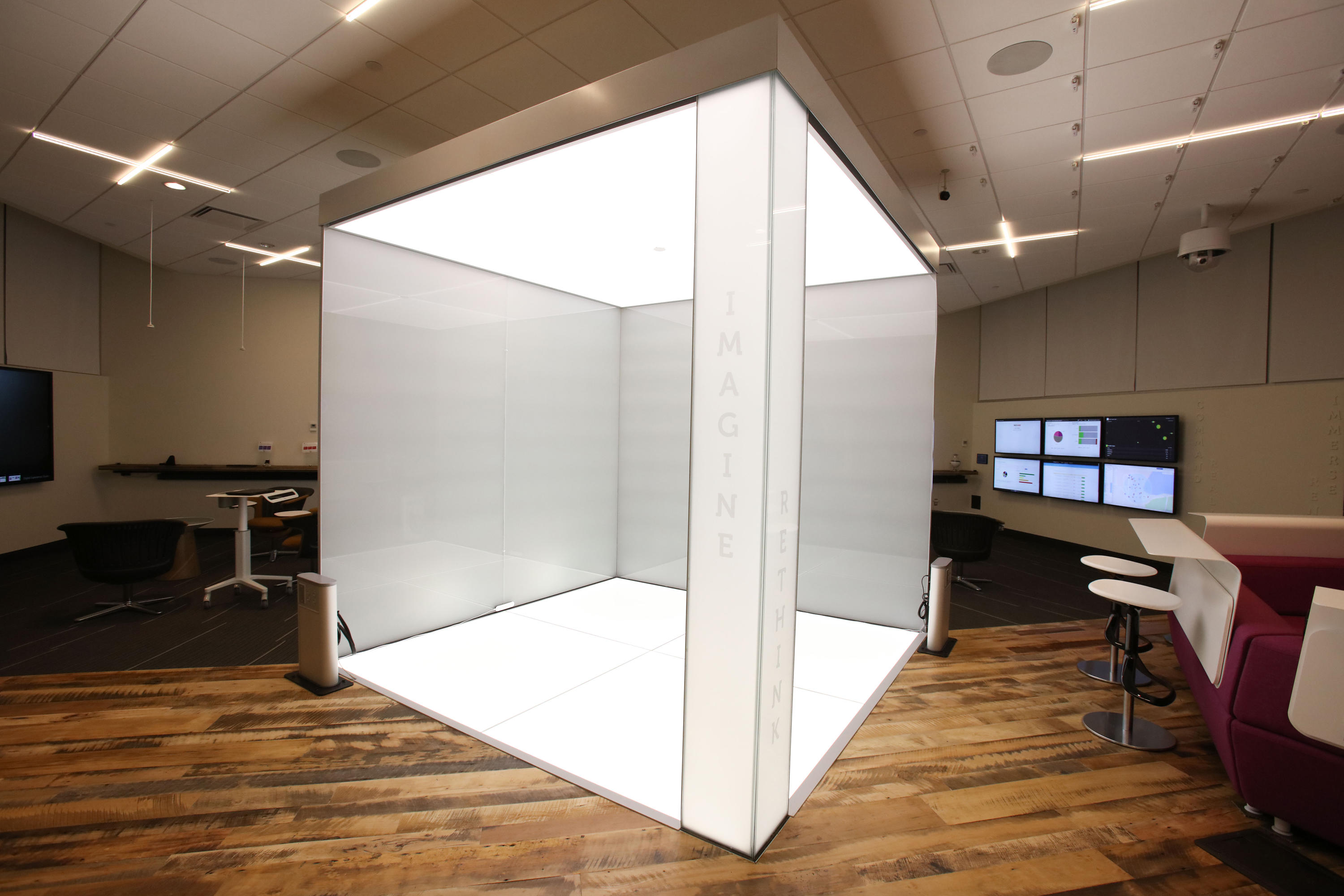 Gallery of Glass Video Panels in Dell Cube - 3