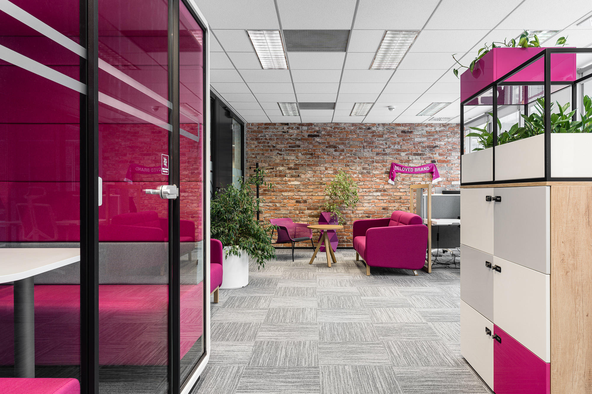 Gallery of Phone Booths in T-MOBILE Office - 3