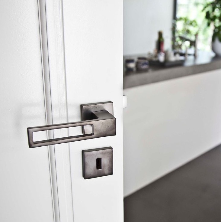 Door Handle - Entry from M&T