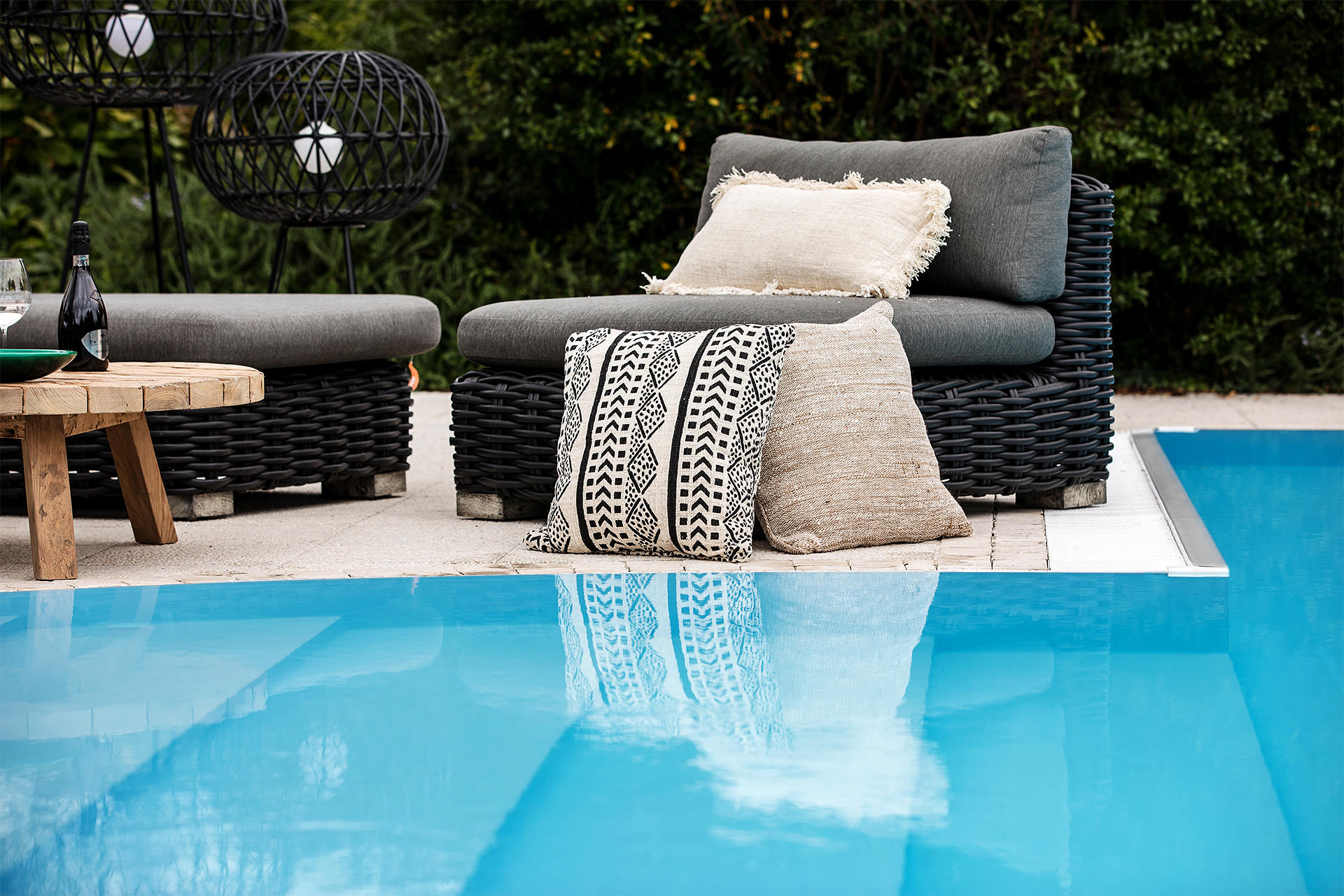 Gallery of Outdoor Furniture - Bubble - 3