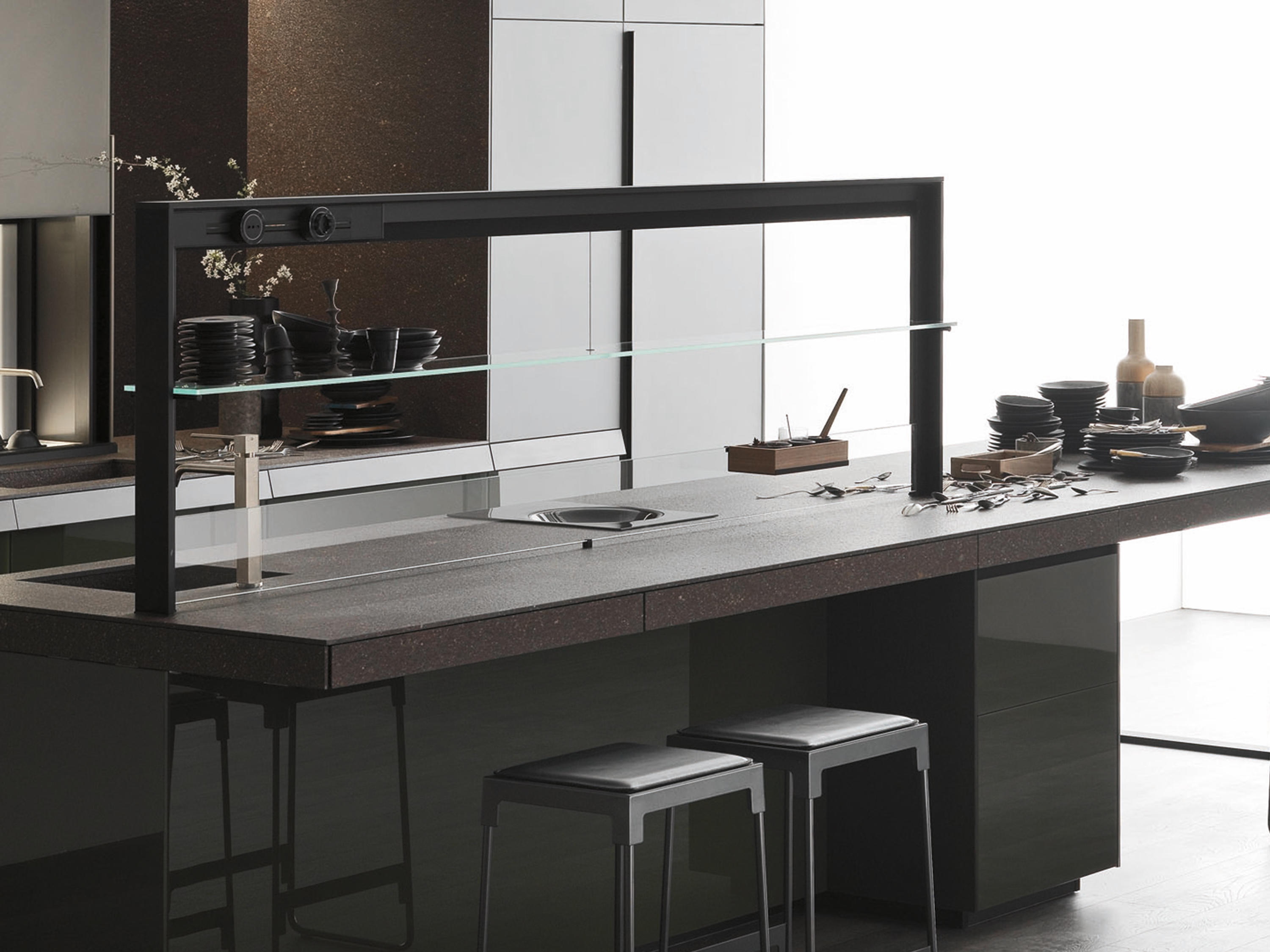 Gallery of Equipped Bridging Frame for Kitchen Islands - 1